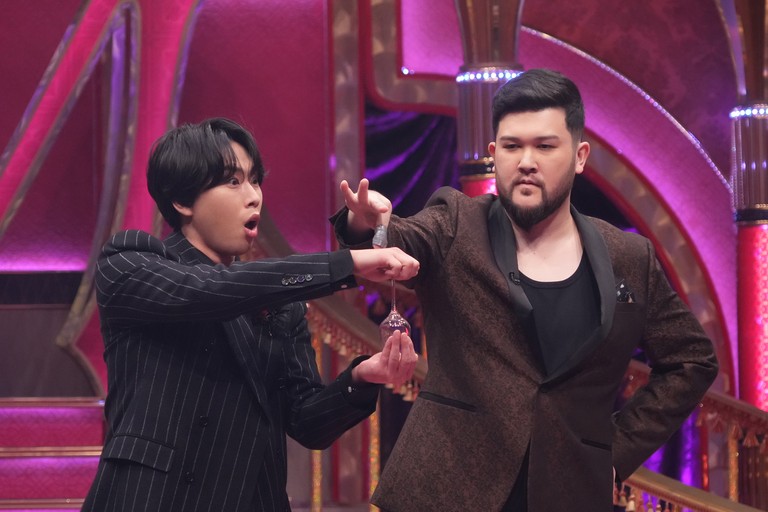 宮舘涼太、マジック初観戦に衝撃！ 宮舘「驚きすぎてしゃっくりが止まらない事態に陥っていました」 日本一のマジシャンが決まる！栄冠に輝くのは一体誰なのか！？ - フジテレビ